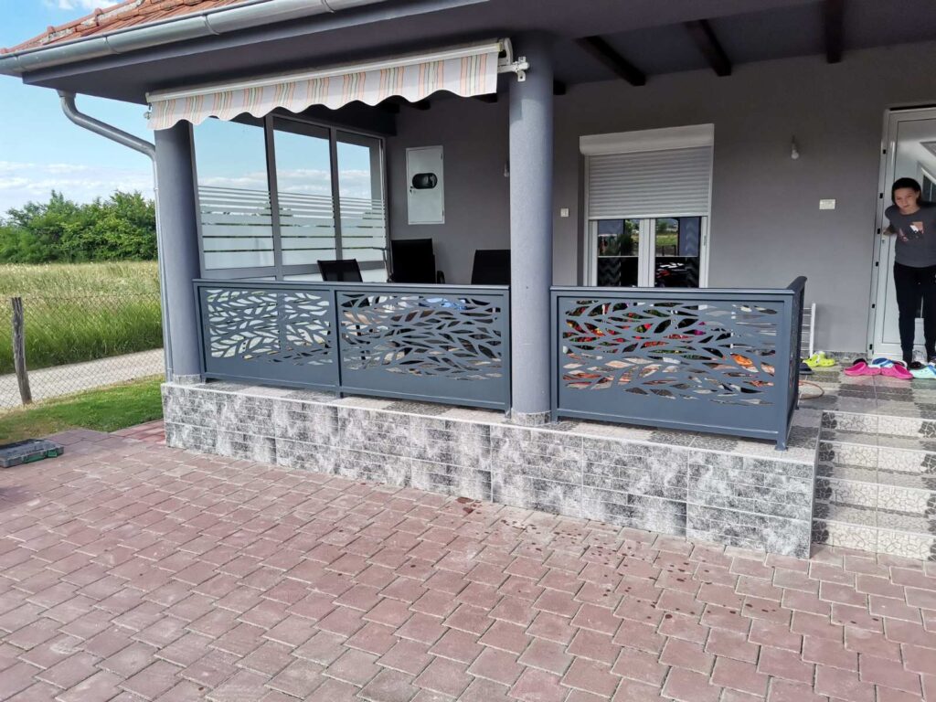 CNC ograde – Dekorativne laserski sečene panelne / čelične ograde ...